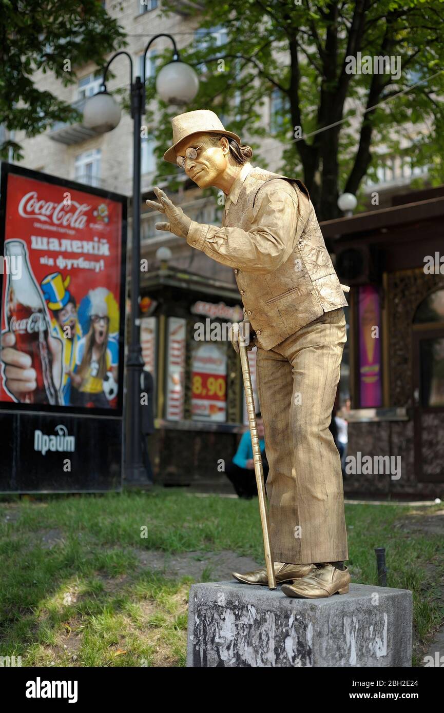 Street actor performing on the square Stock Photo - Alamy