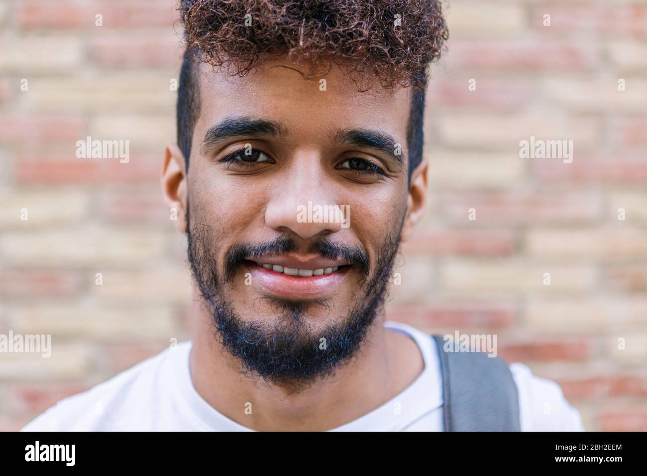Portrait young latin american man hi-res stock photography and images ...