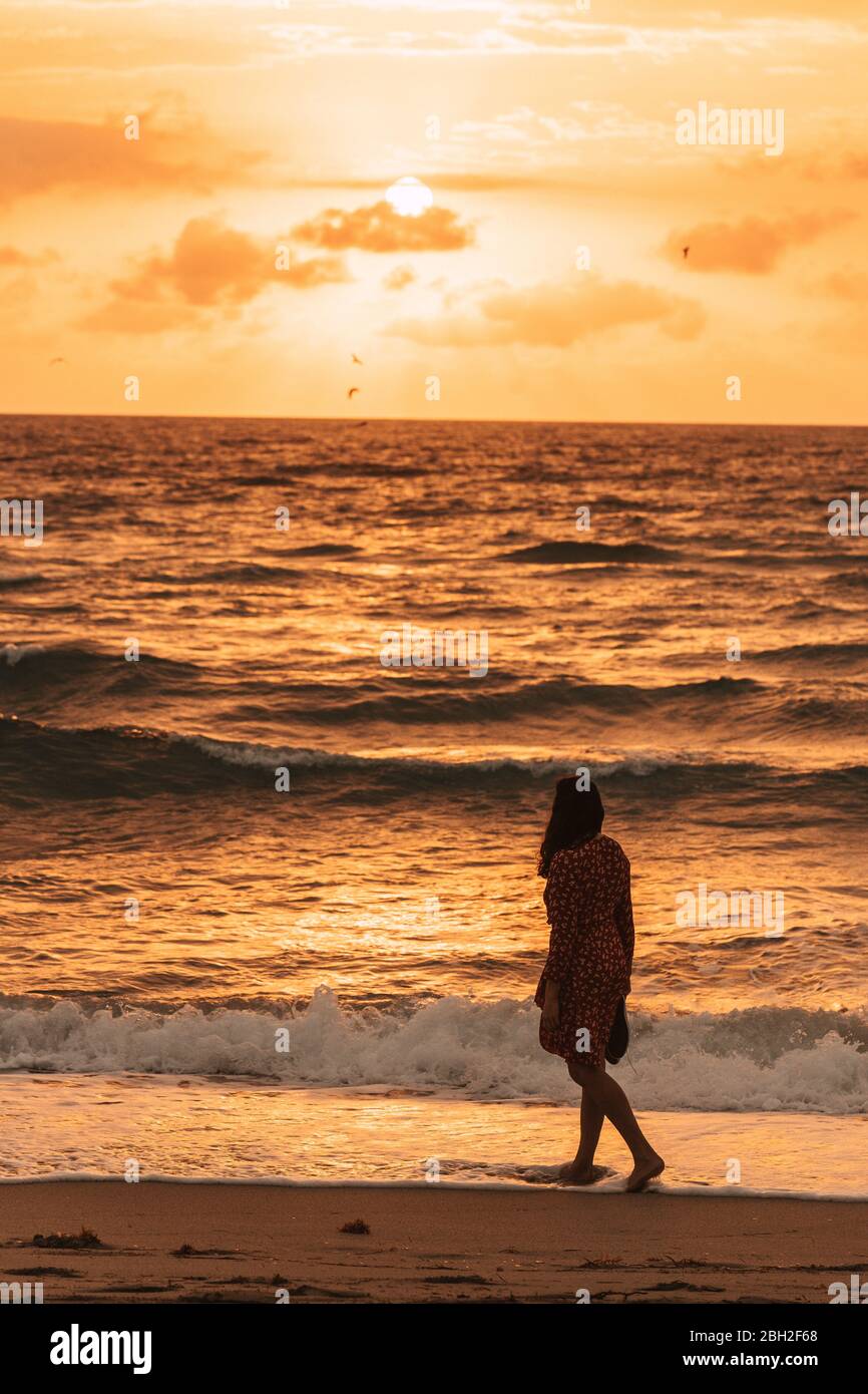 Romantic view miami beach hi-res stock photography and images - Alamy