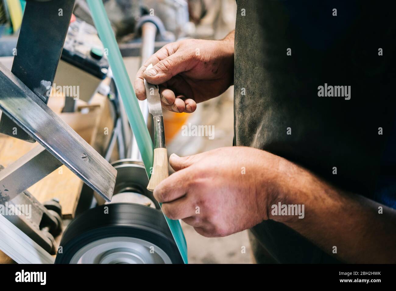 Craftsman on job hi-res stock photography and images - Alamy