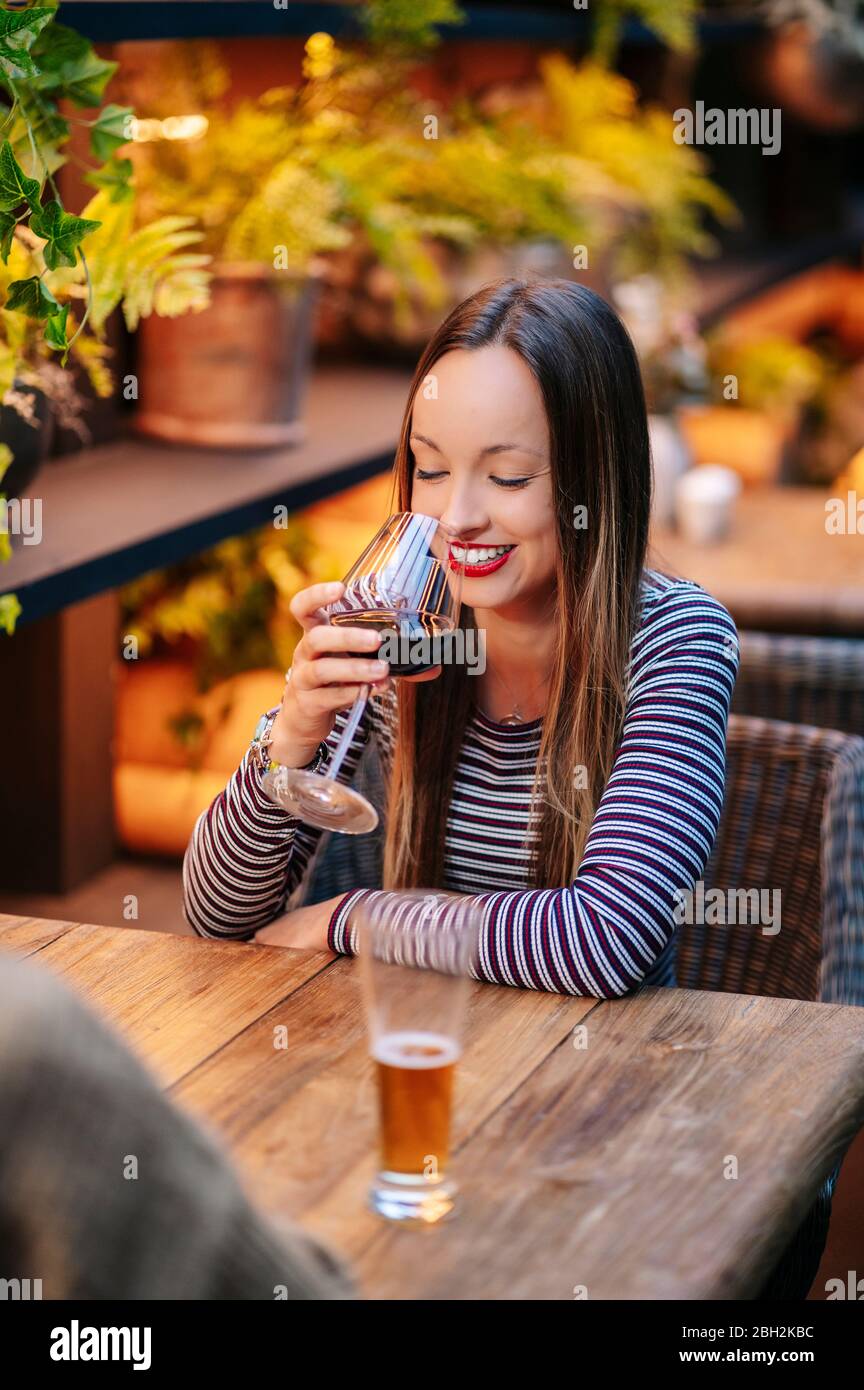 Young woman out socializing hi-res stock photography and images - Alamy