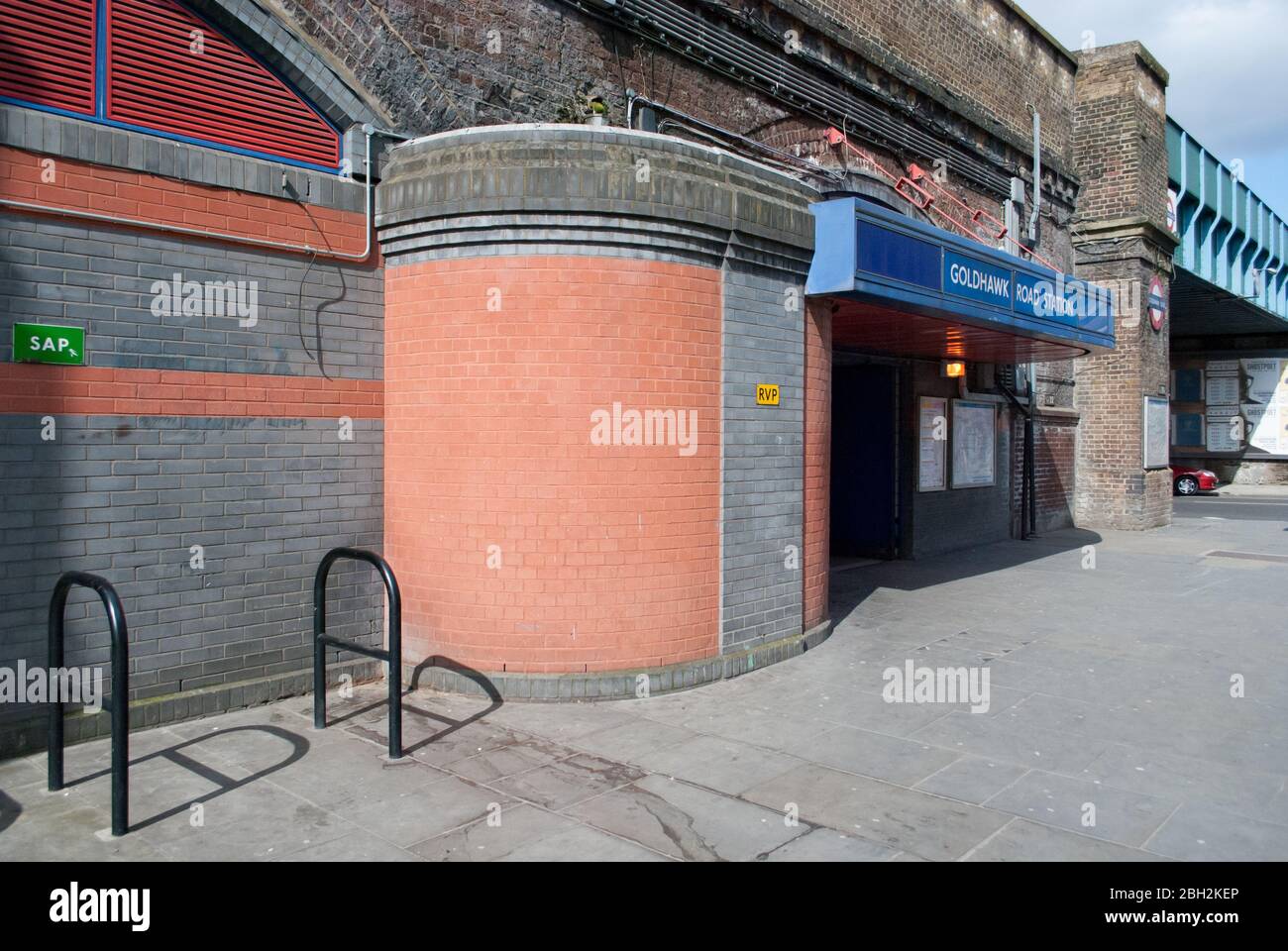Goldhawk Road Station, Shepherd's Bush, London W12 8EG Stock Photo - Alamy