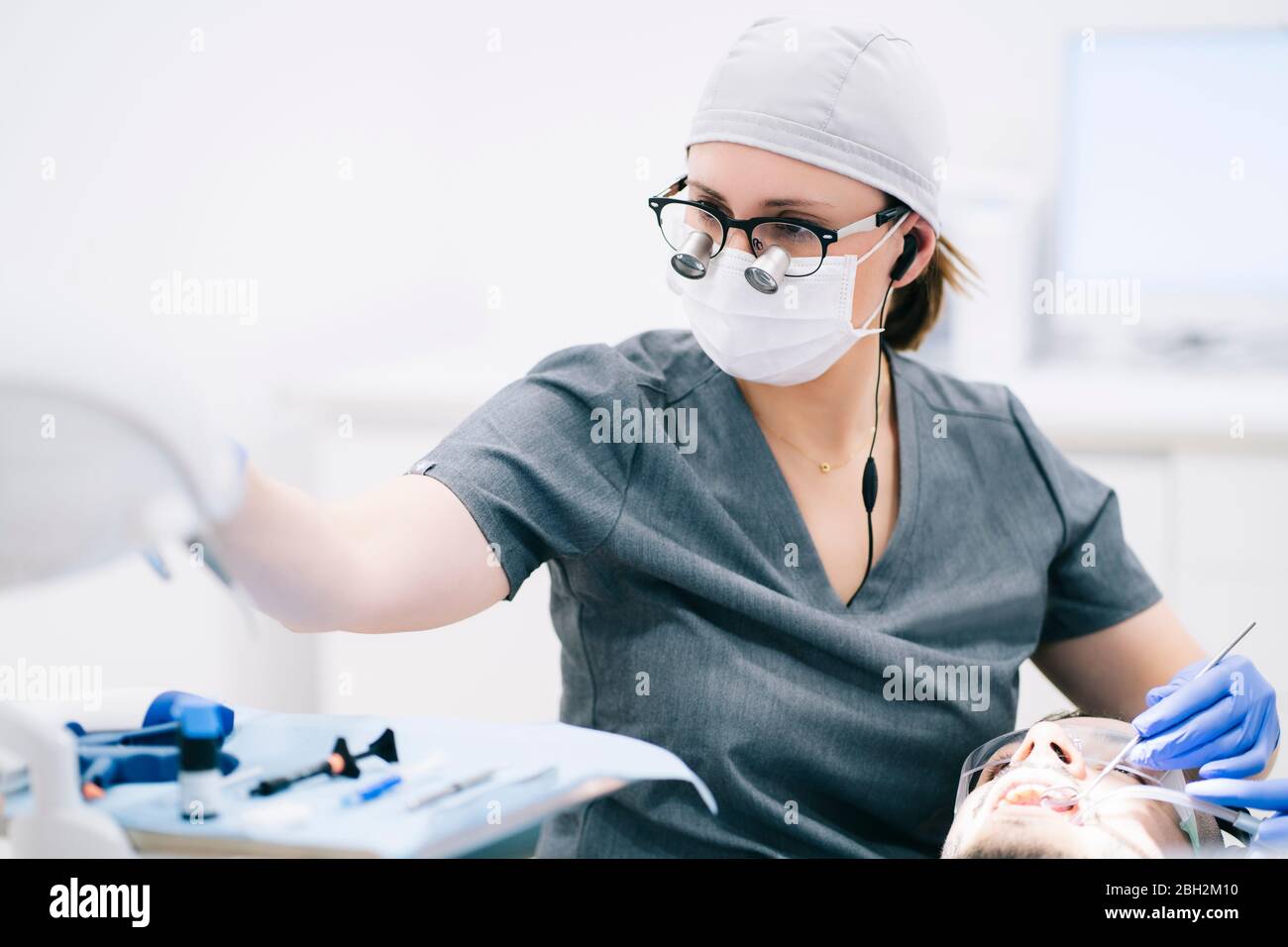 Portrait dentist hi-res stock photography and images - Alamy
