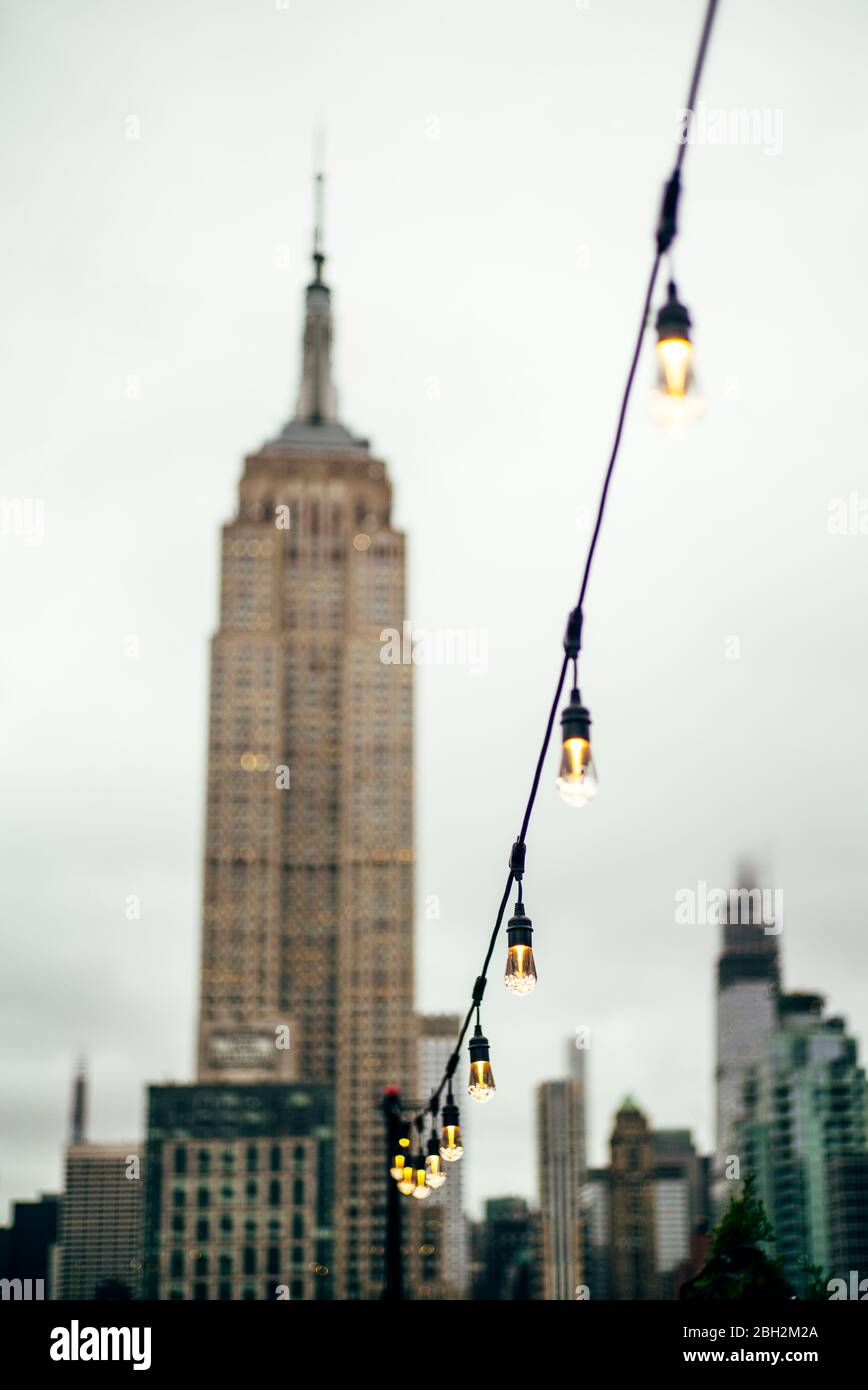 Lighting front building hi-res stock photography and images - Alamy