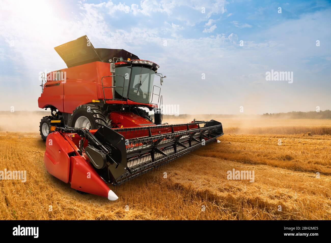 Harvester machine on field hi-res stock photography and images - Alamy