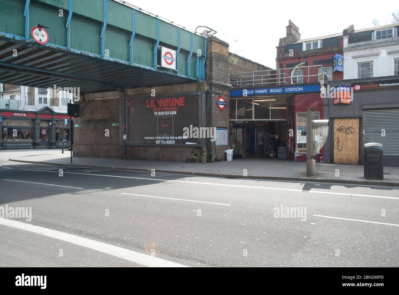 Goldhawk road underground station hi-res stock photography and images ...