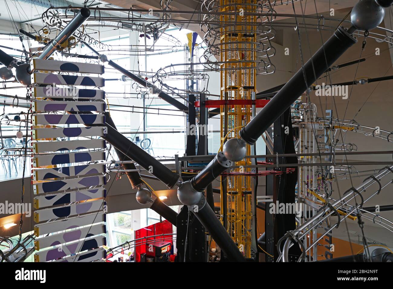 Ceiling decoration and interior design of 'Saint Louis Science Center ...