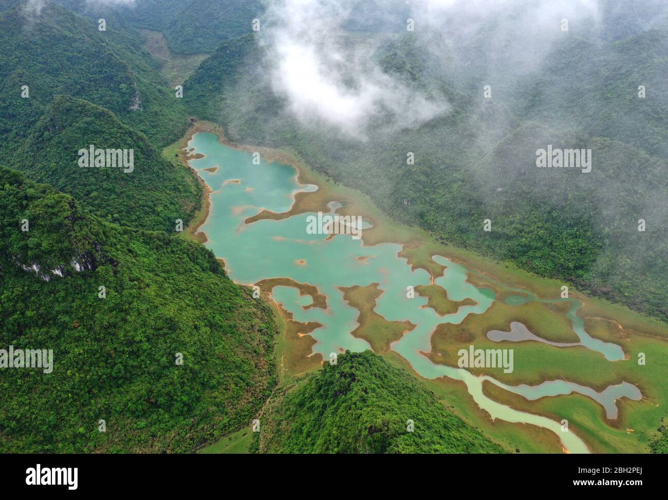 Gengwang lake hi-res stock photography and images - Alamy
