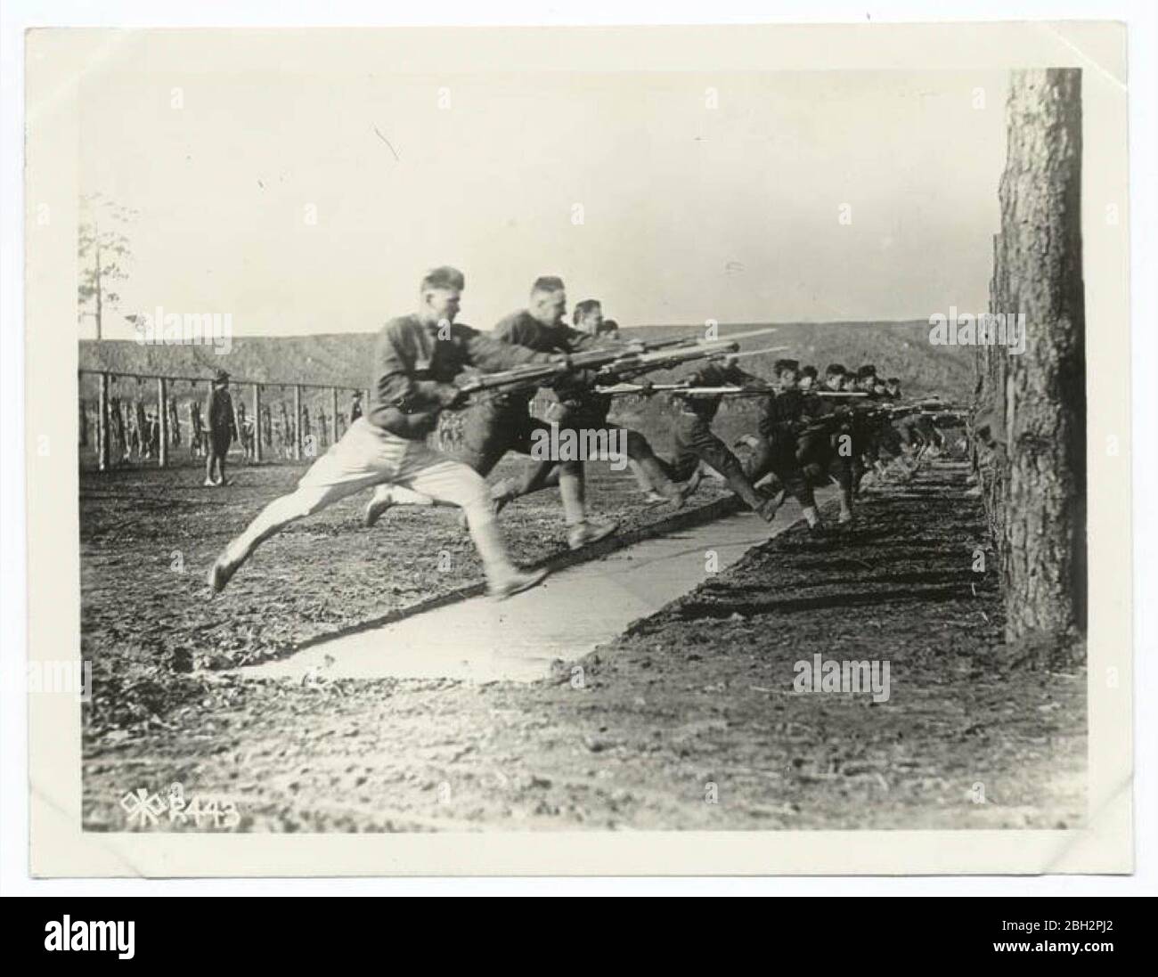 Soldiers charging with bayonets Stock Photo - Alamy