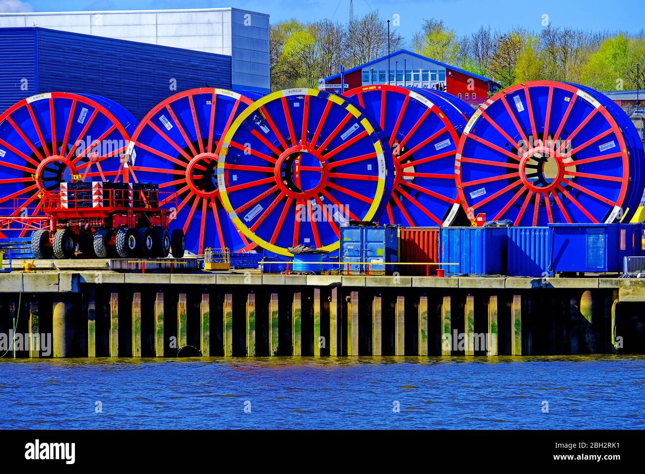 Undersea cables hi-res stock photography and images - Alamy