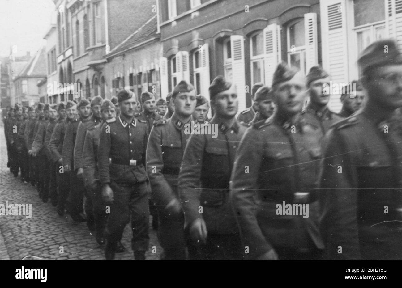 Ss soldiers ww2 Black and White Stock Photos & Images - Alamy