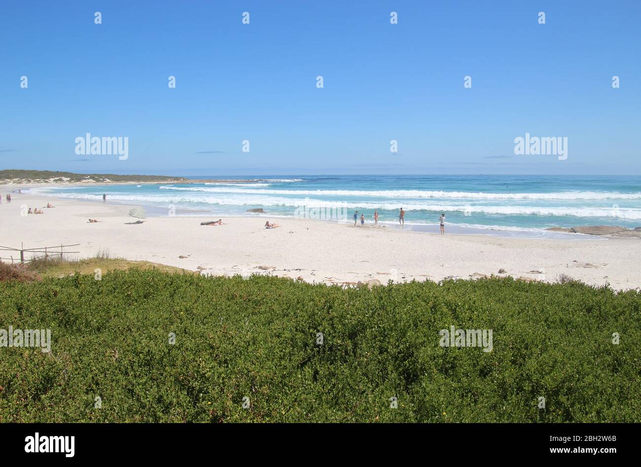 The beach of Scarborough, on the Cape Peninsula, by the Atlantic coast ...