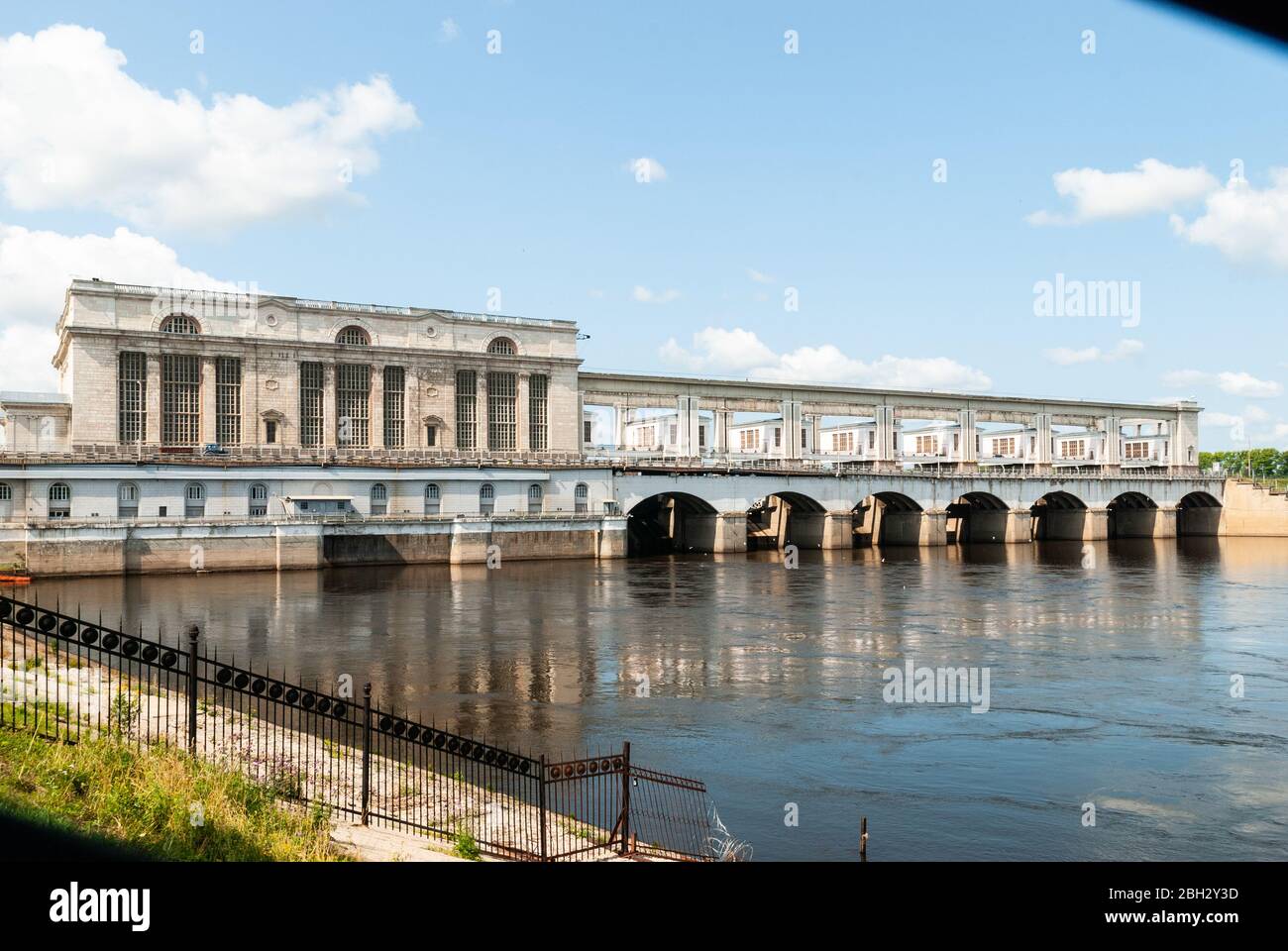 Hydropower plant volga hi-res stock photography and images - Alamy