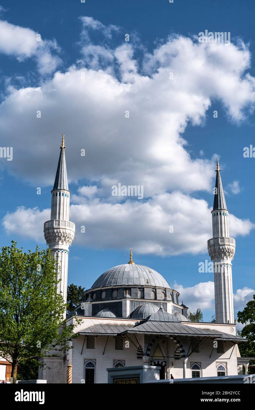 Sehitlik moschee berlin hi-res stock photography and images - Alamy