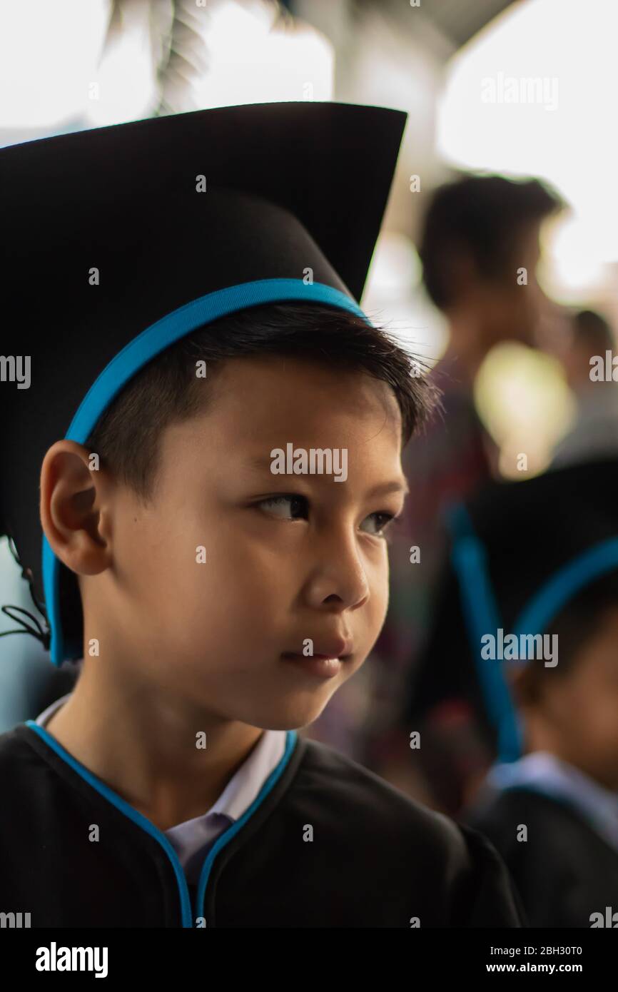 Kindergarten graduation hi-res stock photography and images - Alamy