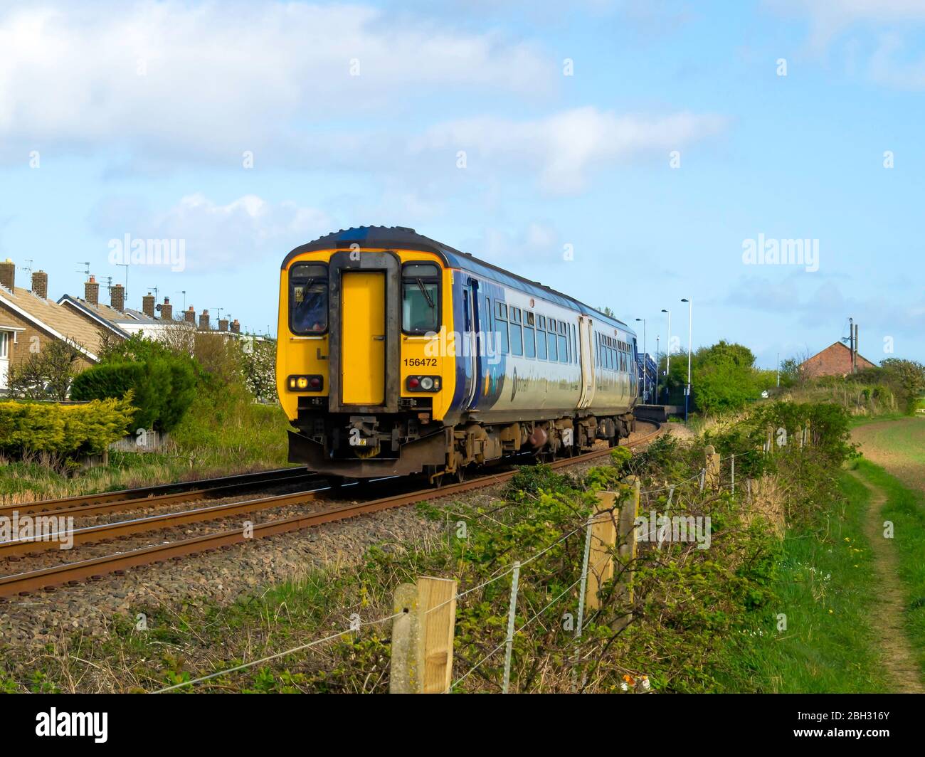 Northern Rail train 156472 leaving Marske on its way to Bishop Auckland ...
