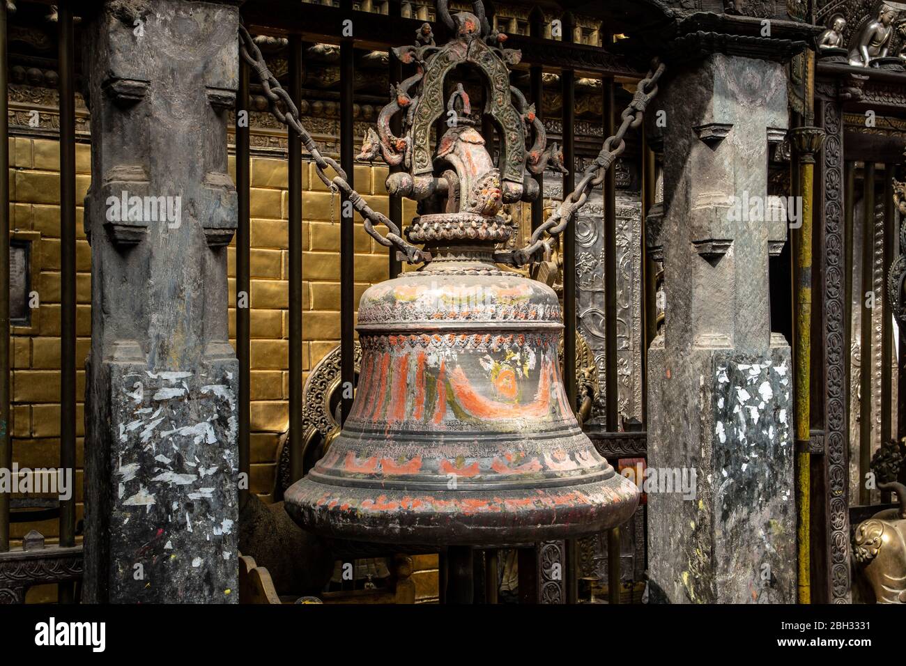 Old bronze bell in a Buddhist temple Stock Photo - Alamy