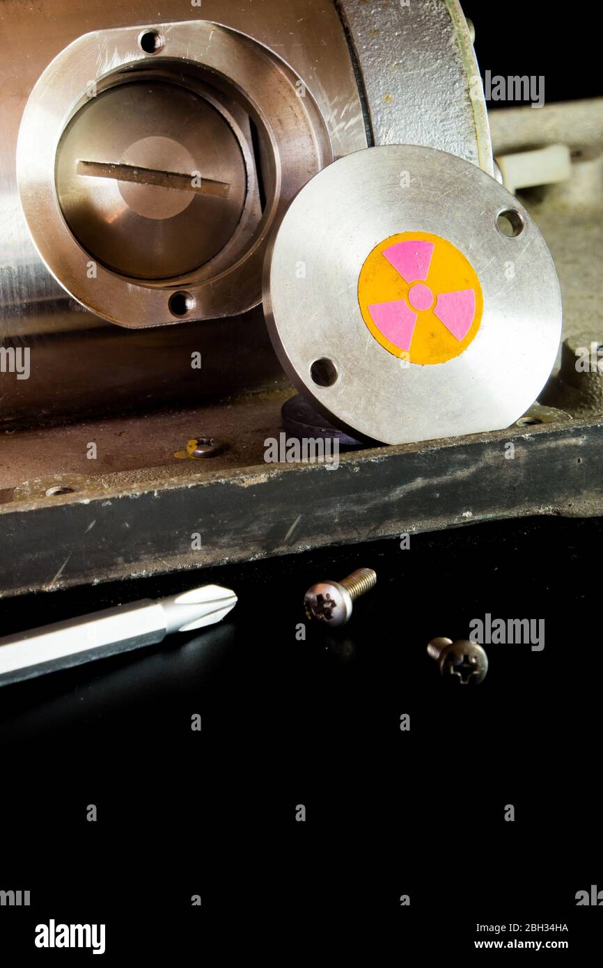 Radioactive isotope hi-res stock photography and images - Alamy