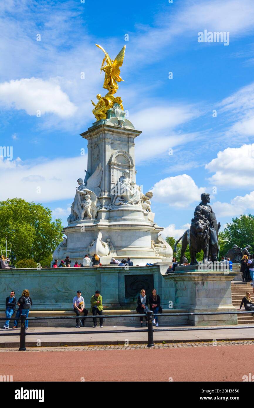 Queen Victoria Memorial London England Buckingham Palace United Kingdom ...