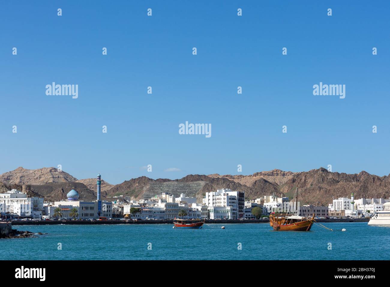 Oman muscat sultan qaboos yacht hi-res stock photography and images - Alamy