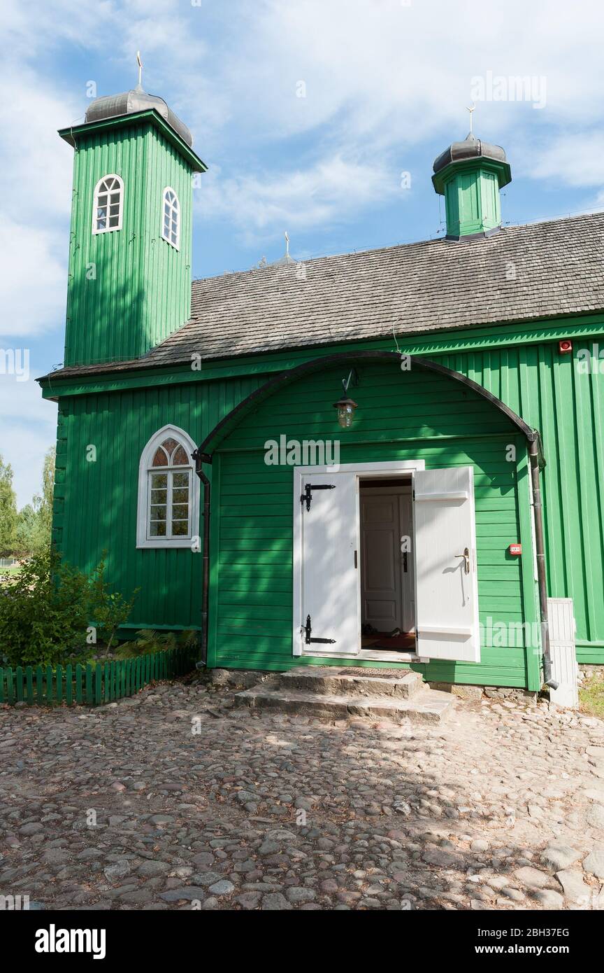 Wooden tatar mosque in kruszyniany hi-res stock photography and images ...