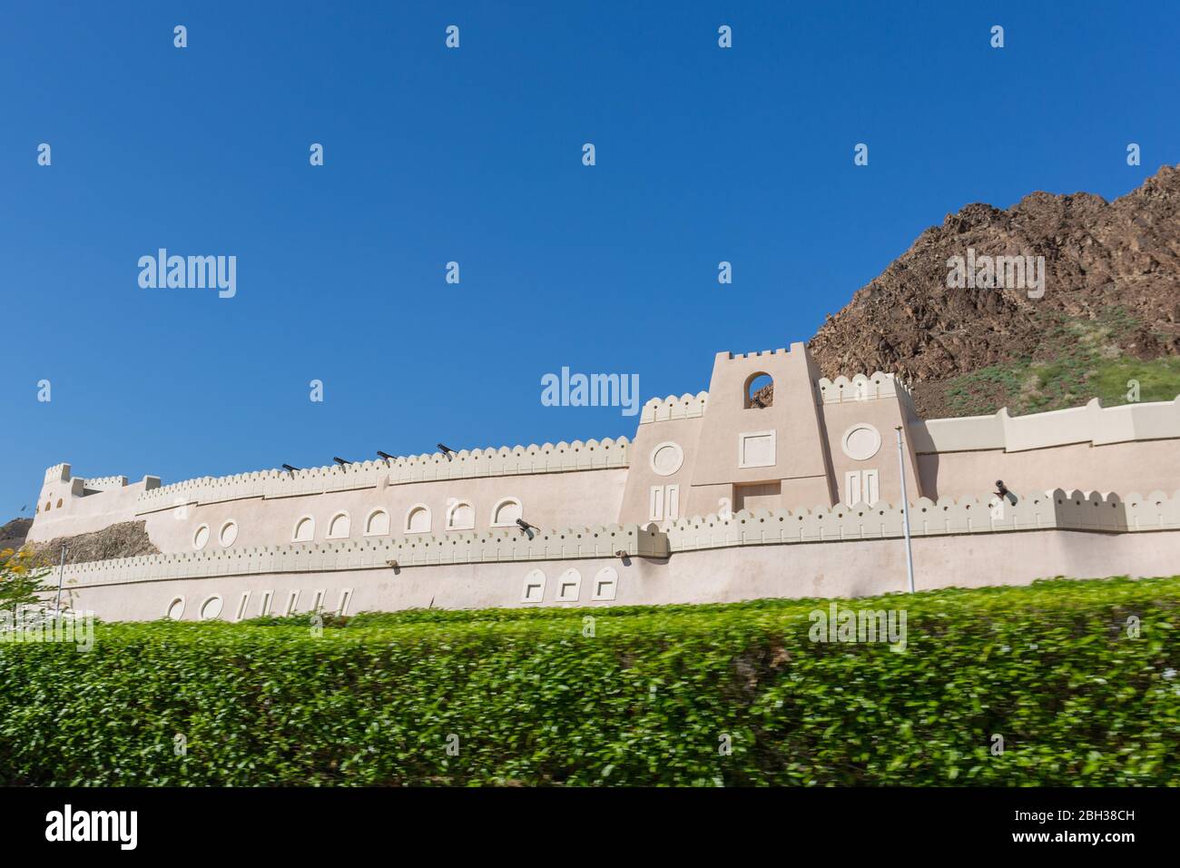 Omani fort hi-res stock photography and images - Alamy