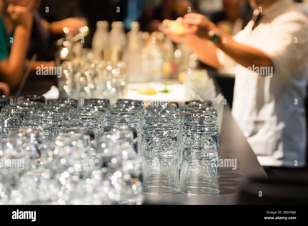 Glasses bar empty table pub hi-res stock photography and images - Alamy