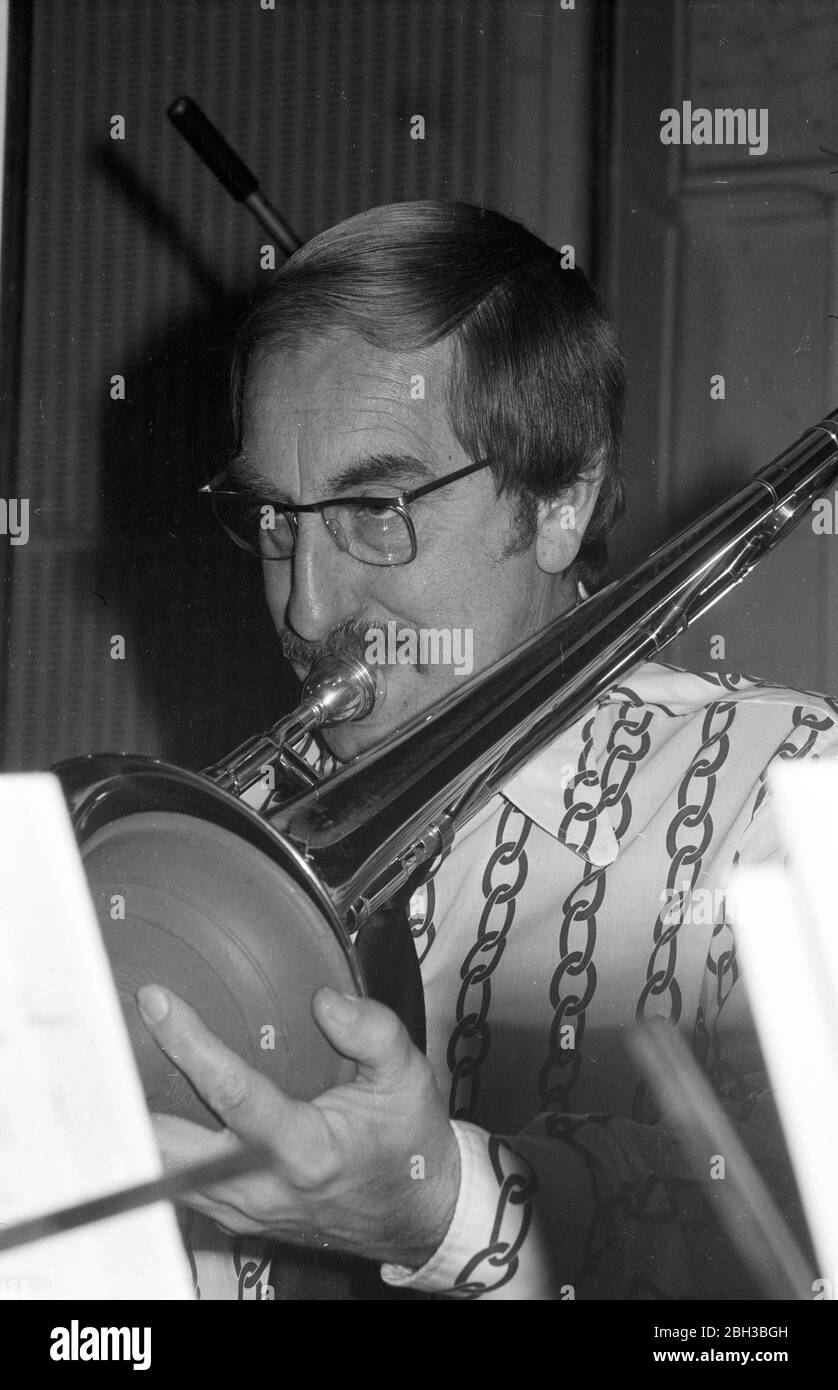 Lusher hi-res stock photography and images - Alamy