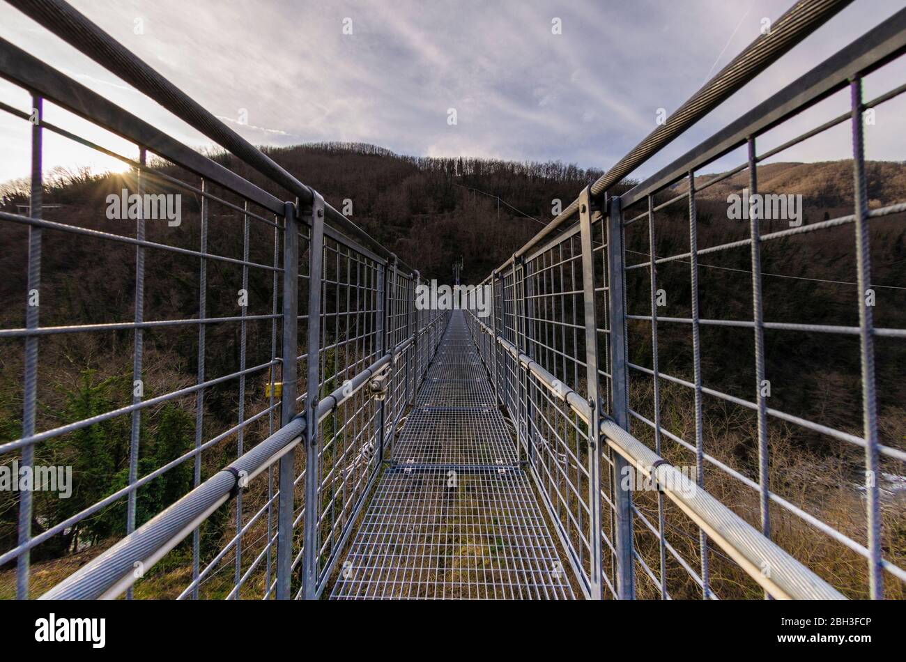 Long narrow suspension walkway hi-res stock photography and images - Alamy
