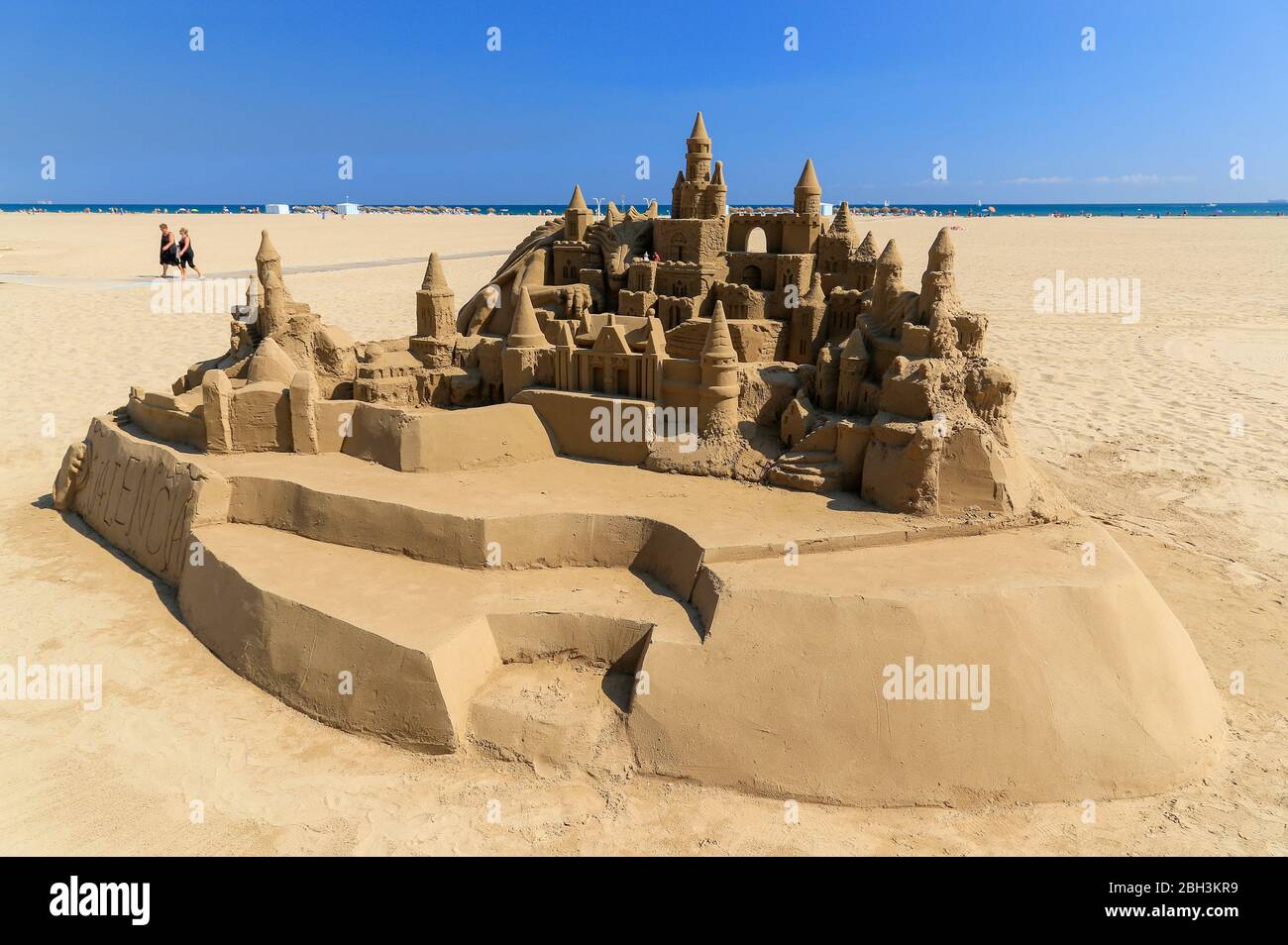 Sandcastle sand castle sculpture hi-res stock photography and images ...