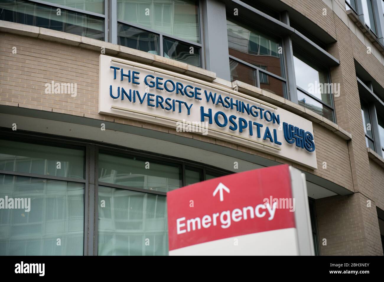 Uhs hospital hi-res stock photography and images - Alamy