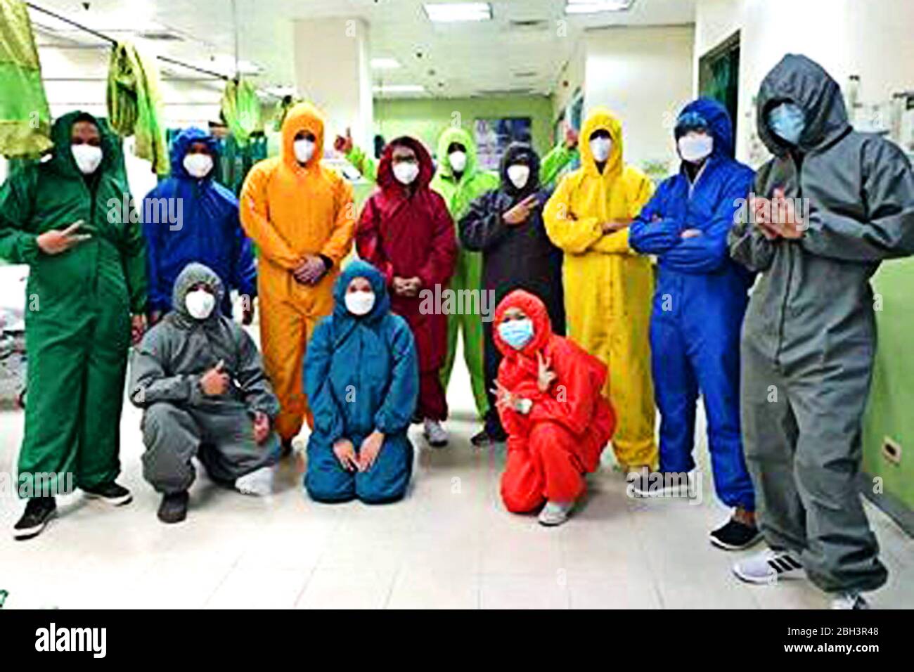 Full ppe suit hi-res stock photography and images - Alamy