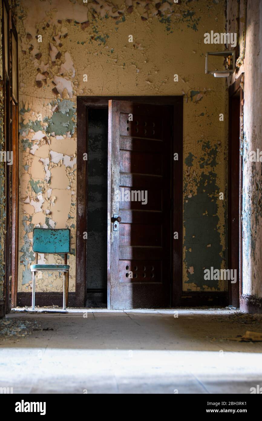 Mental hospital door hi-res stock photography and images - Alamy