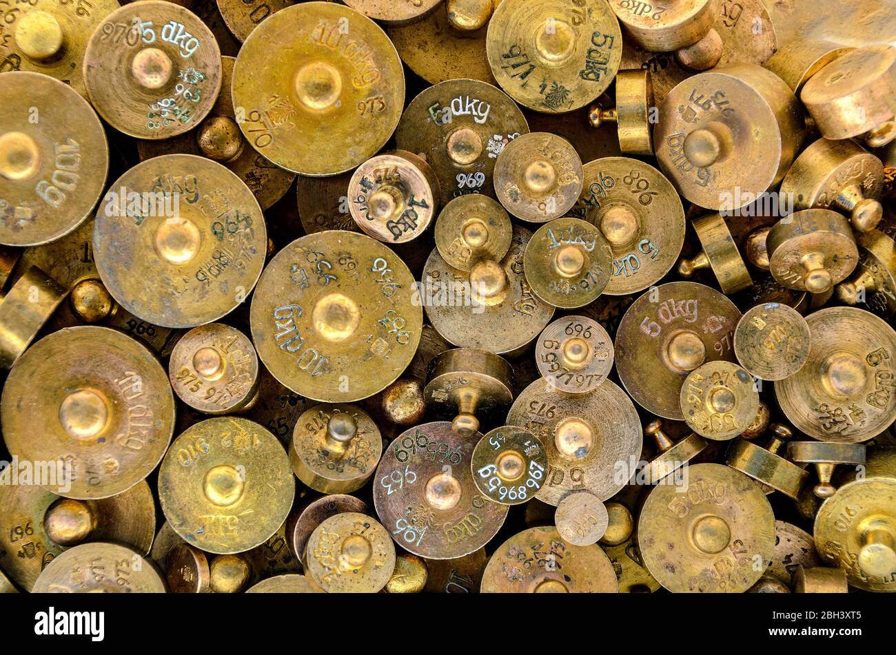 Different weights hi-res stock photography and images - Alamy