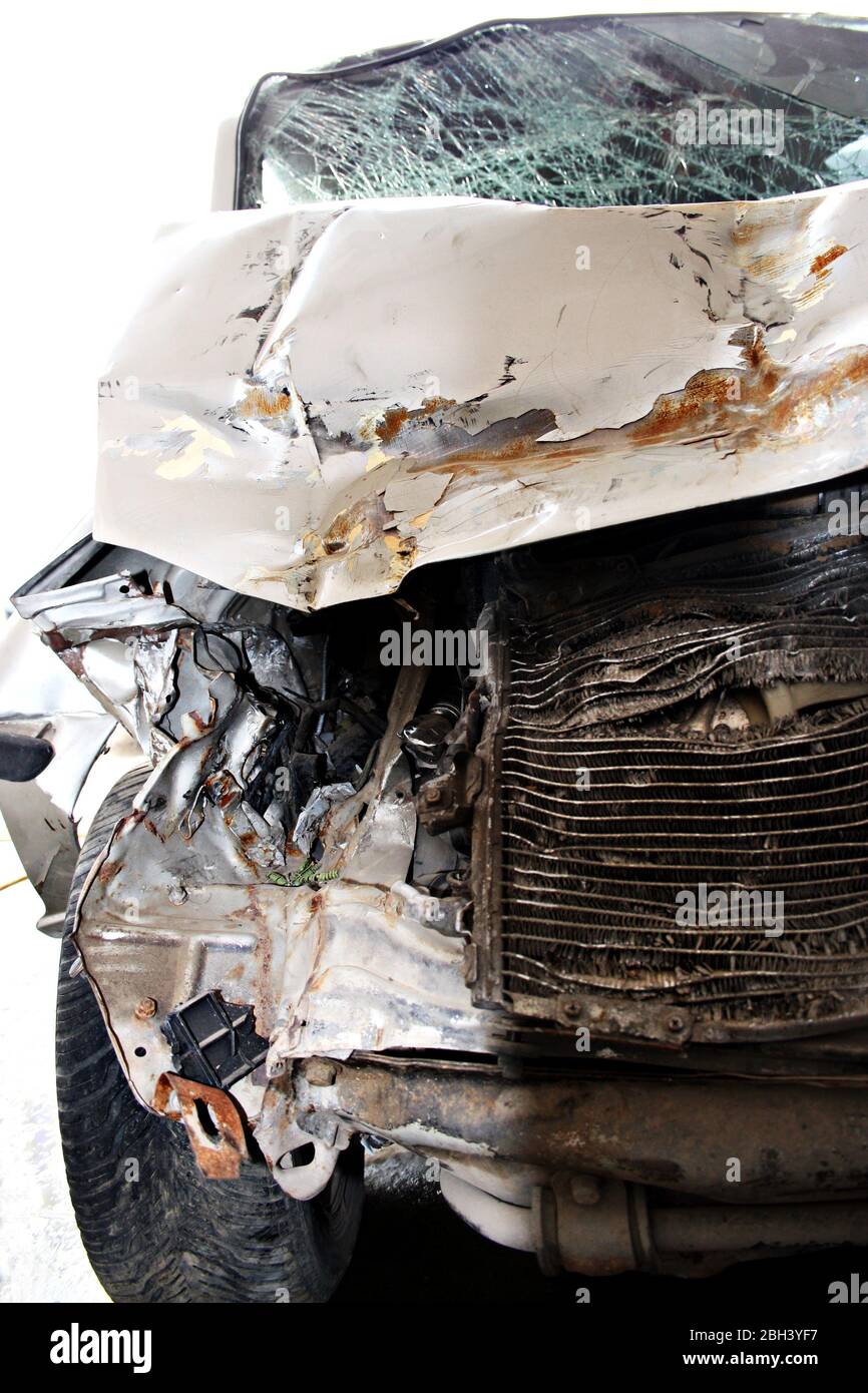 Car front mirror crash hi-res stock photography and images - Alamy