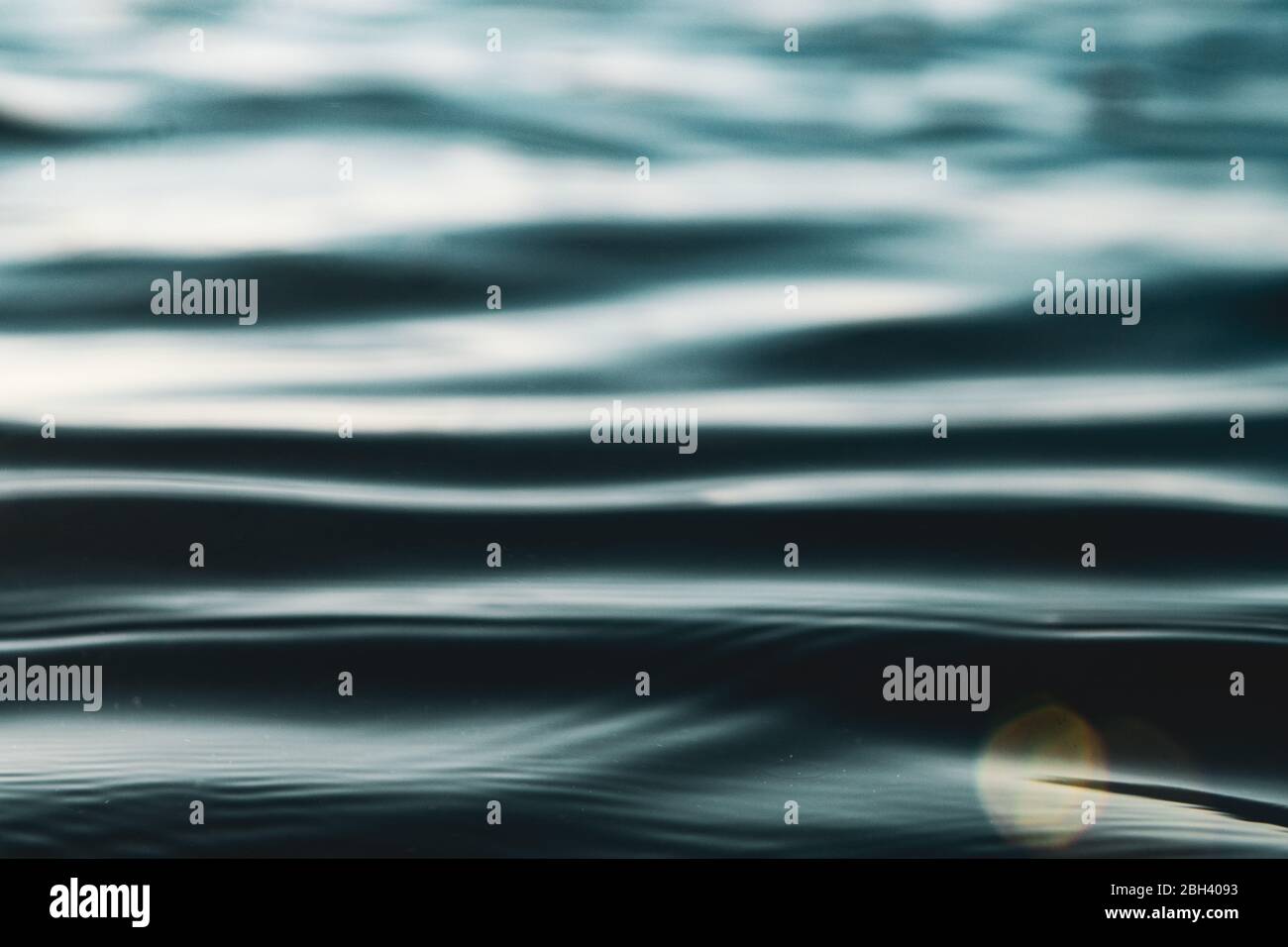 Flow horizontal hi-res stock photography and images - Alamy