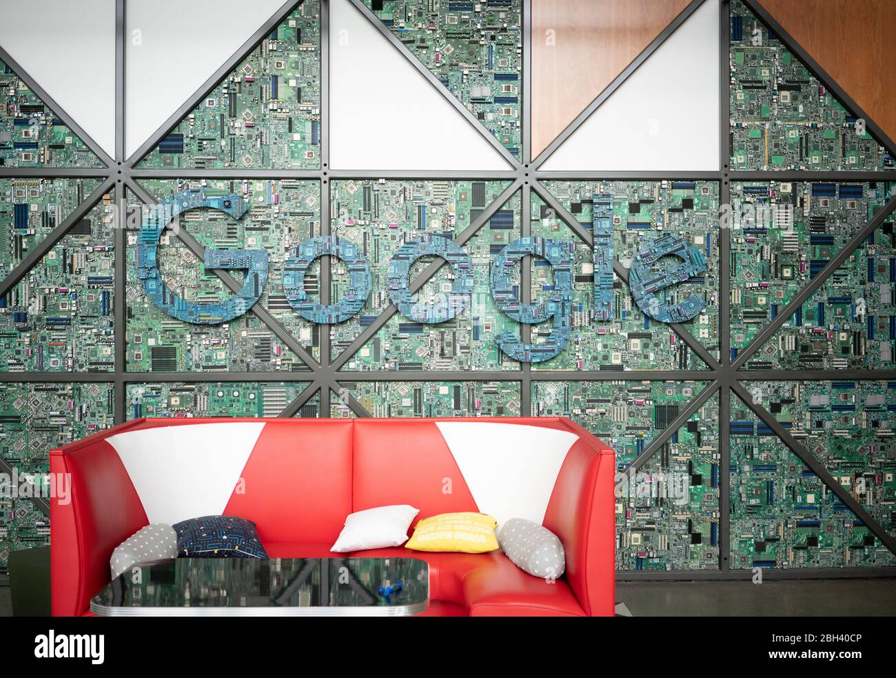 Google logo on wall Stock Photo - Alamy