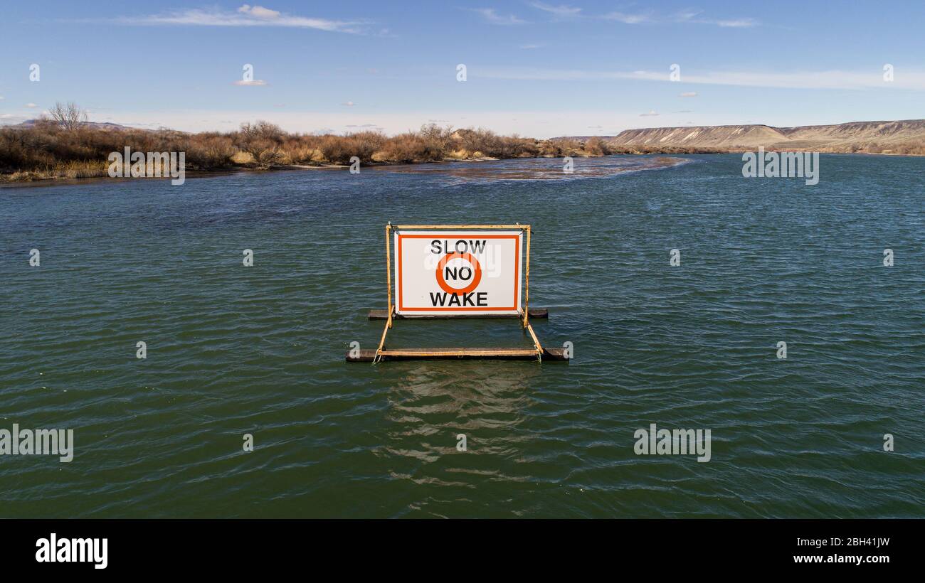 Reservoir warning sign hi-res stock photography and images - Alamy
