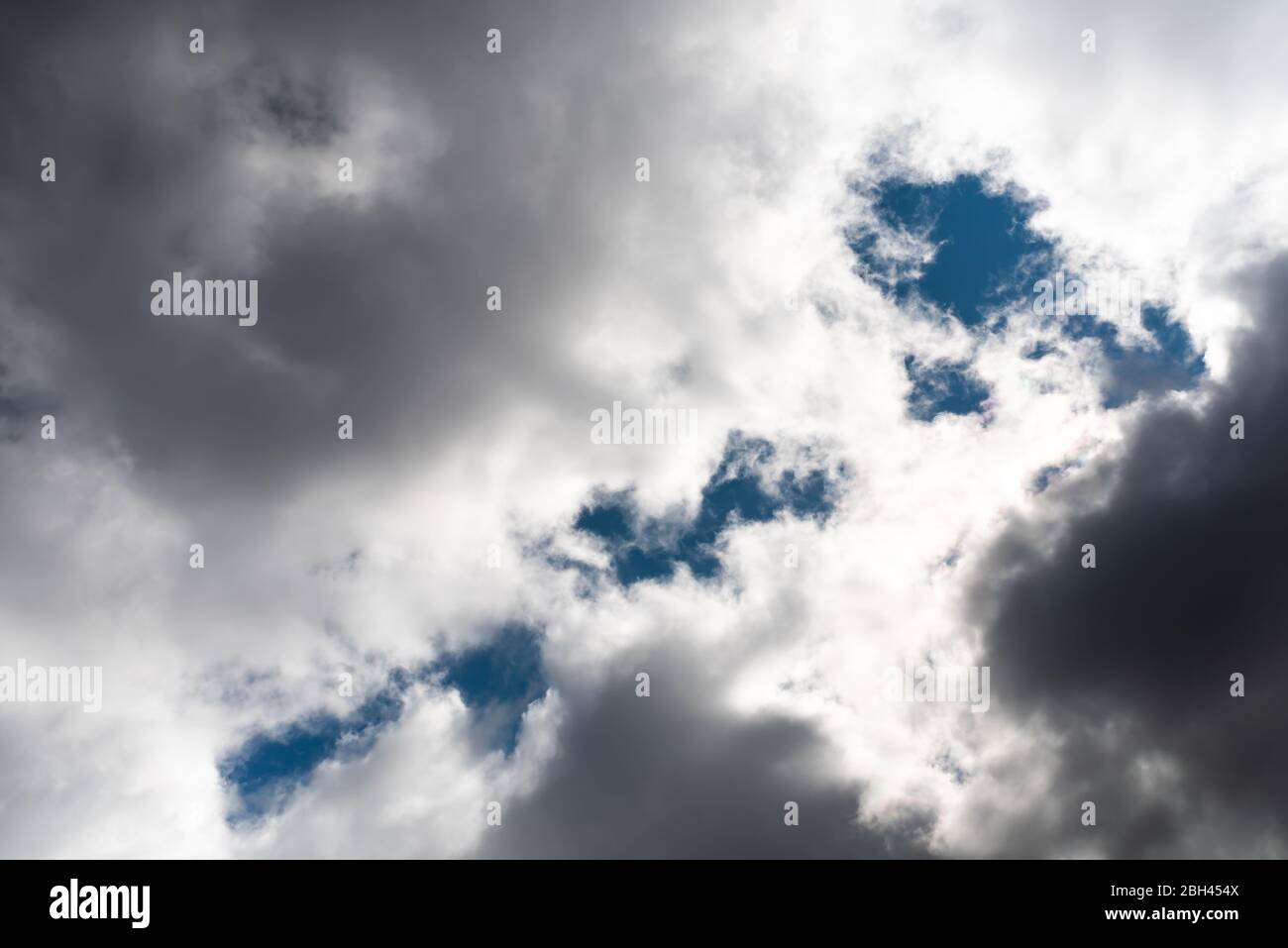 Beautiful sky with volumetric clouds, and the rays of the sun Stock ...