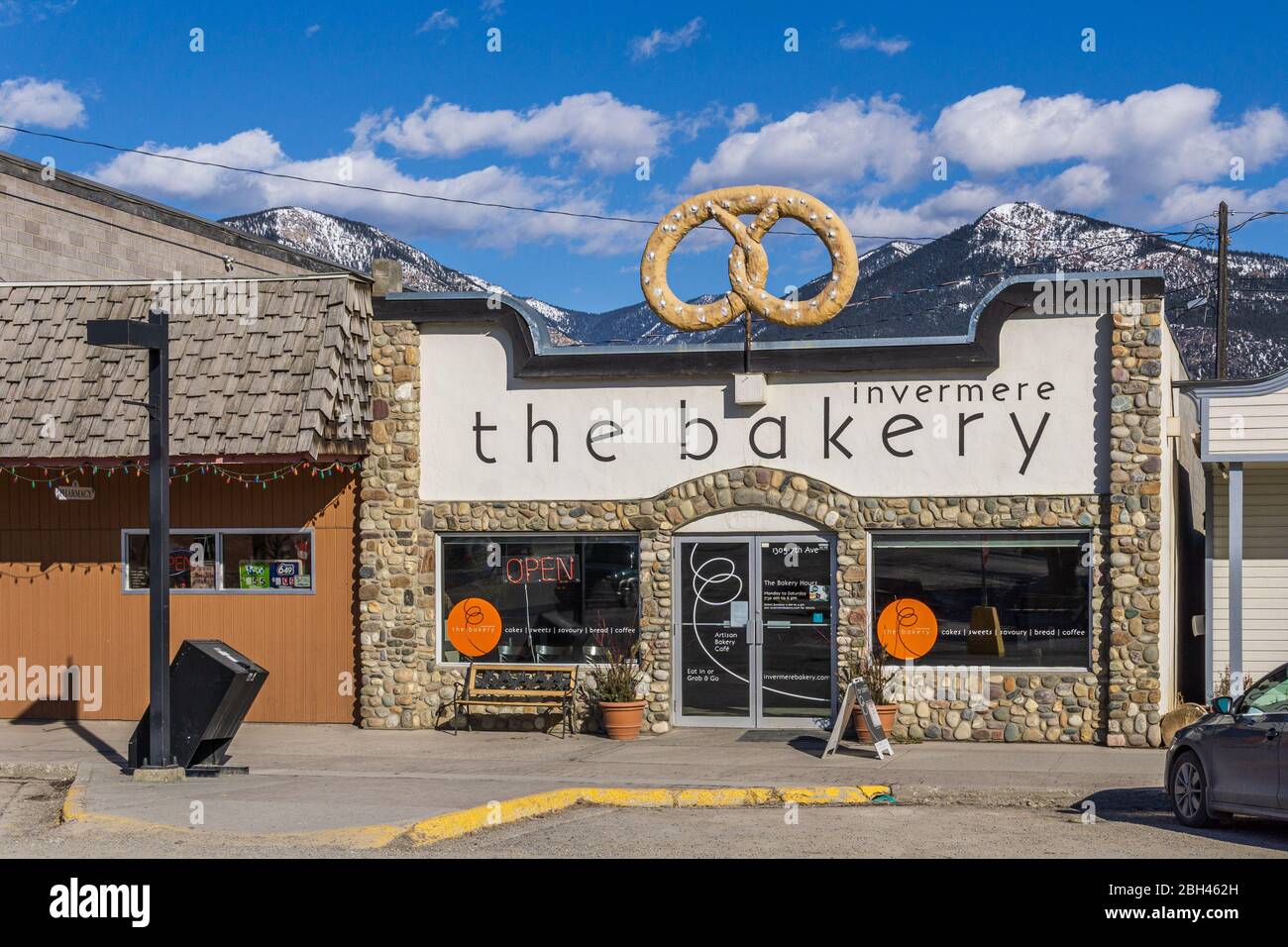 Old country store front in hi-res stock photography and images - Alamy