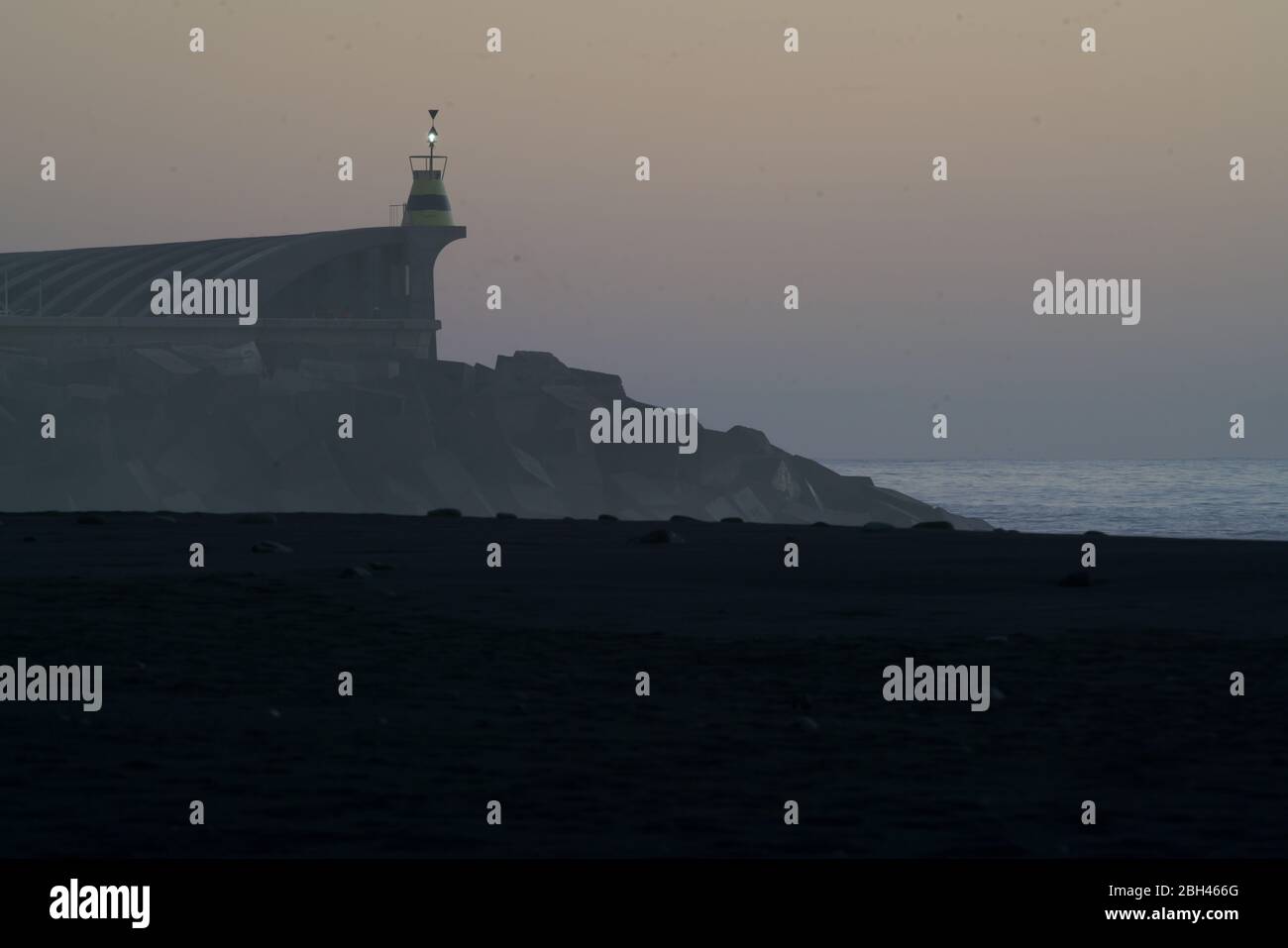 Dusty sky hi-res stock photography and images - Alamy