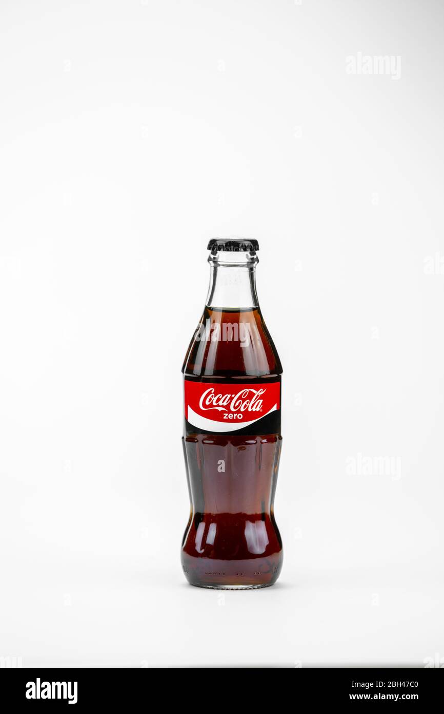 Classic coca cola bottle shape hi-res stock photography and images - Alamy