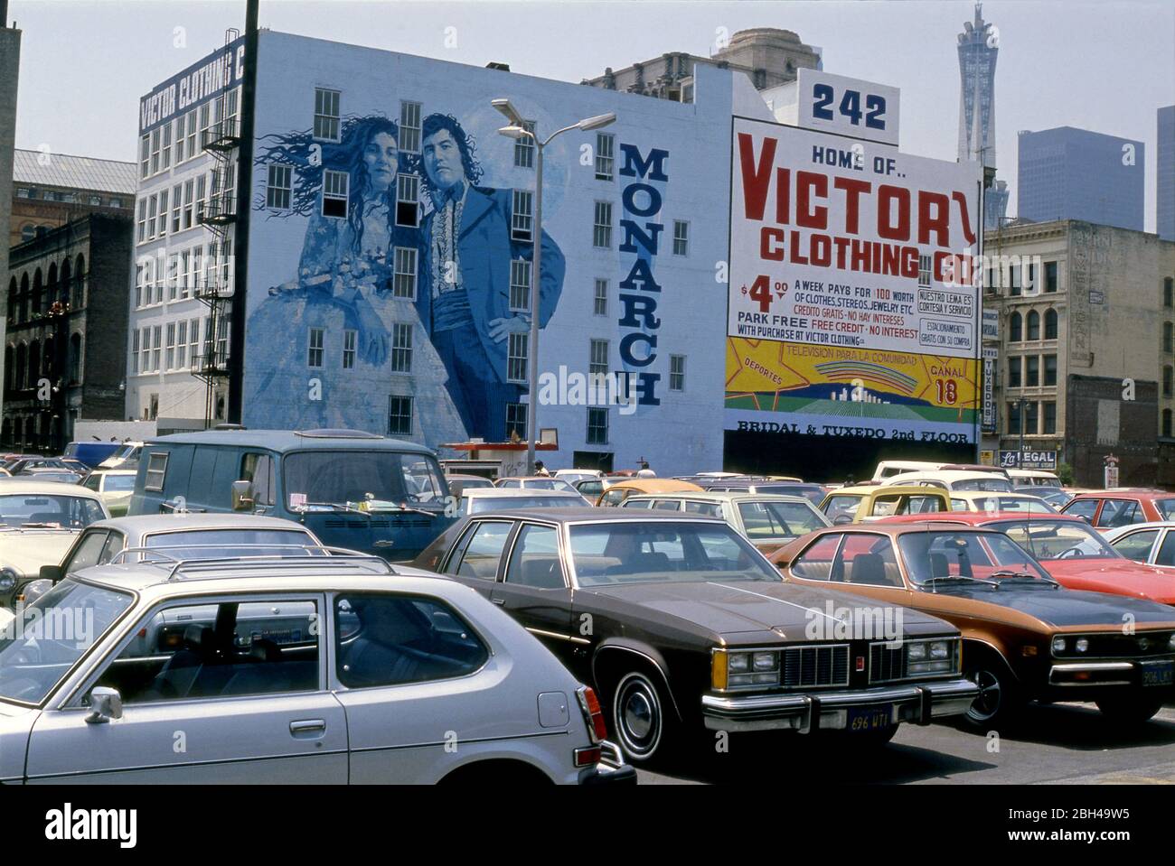 Mural titled Bride and Groom painted by artist Kent Twitchell in the ...