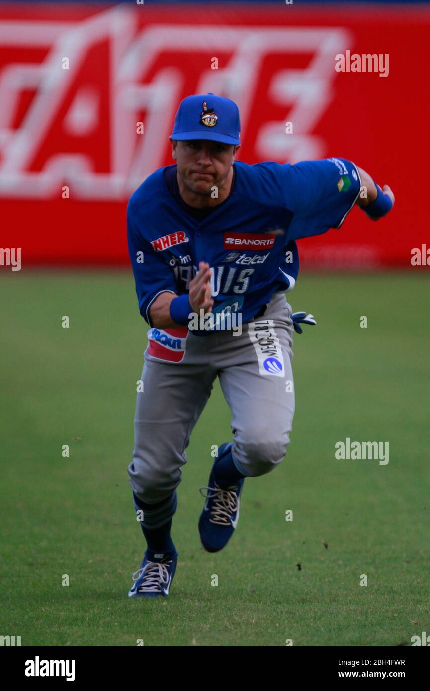 Beisbol invernal hi-res stock photography and images - Alamy