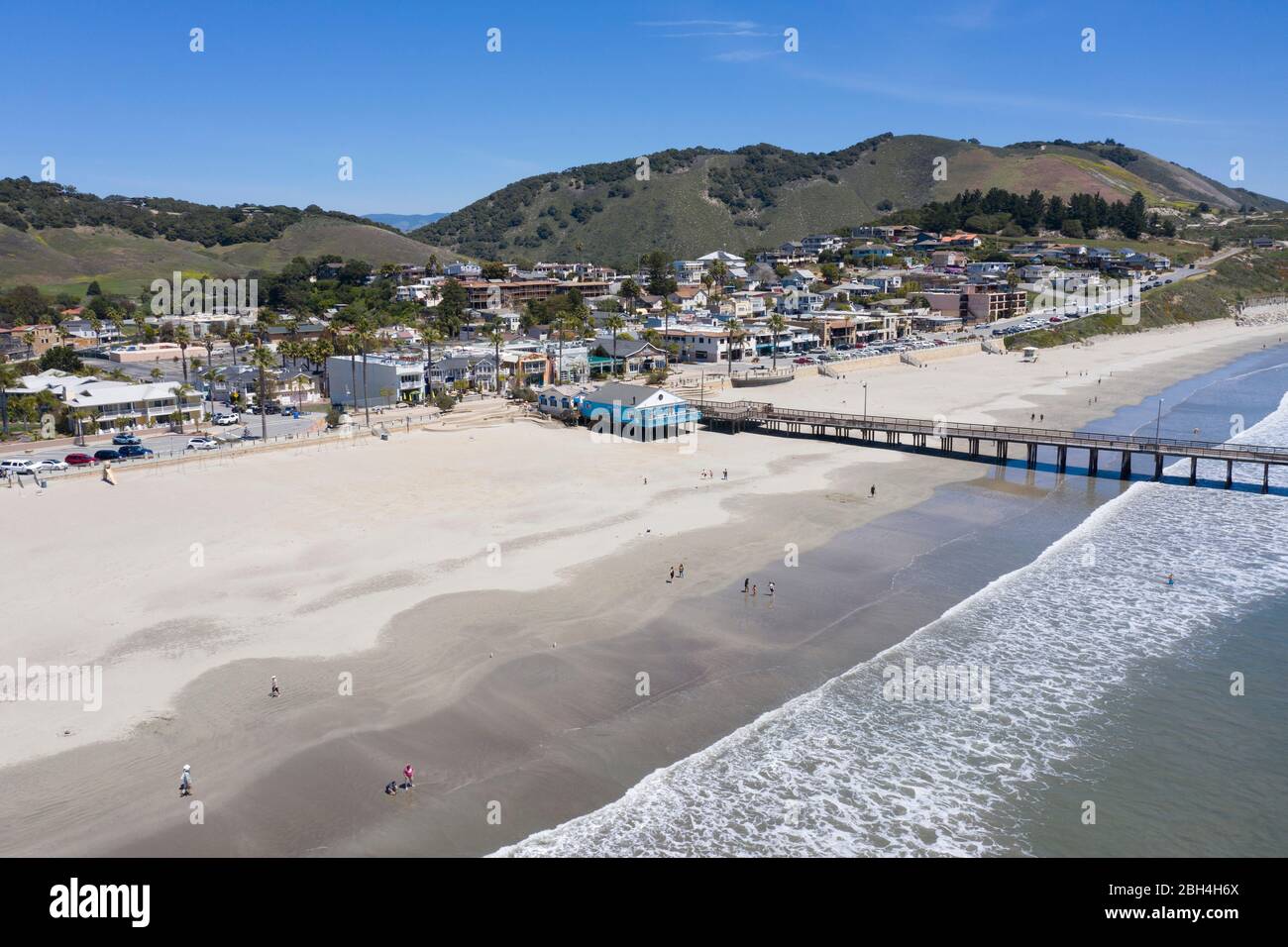 Avila pier hi-res stock photography and images - Alamy