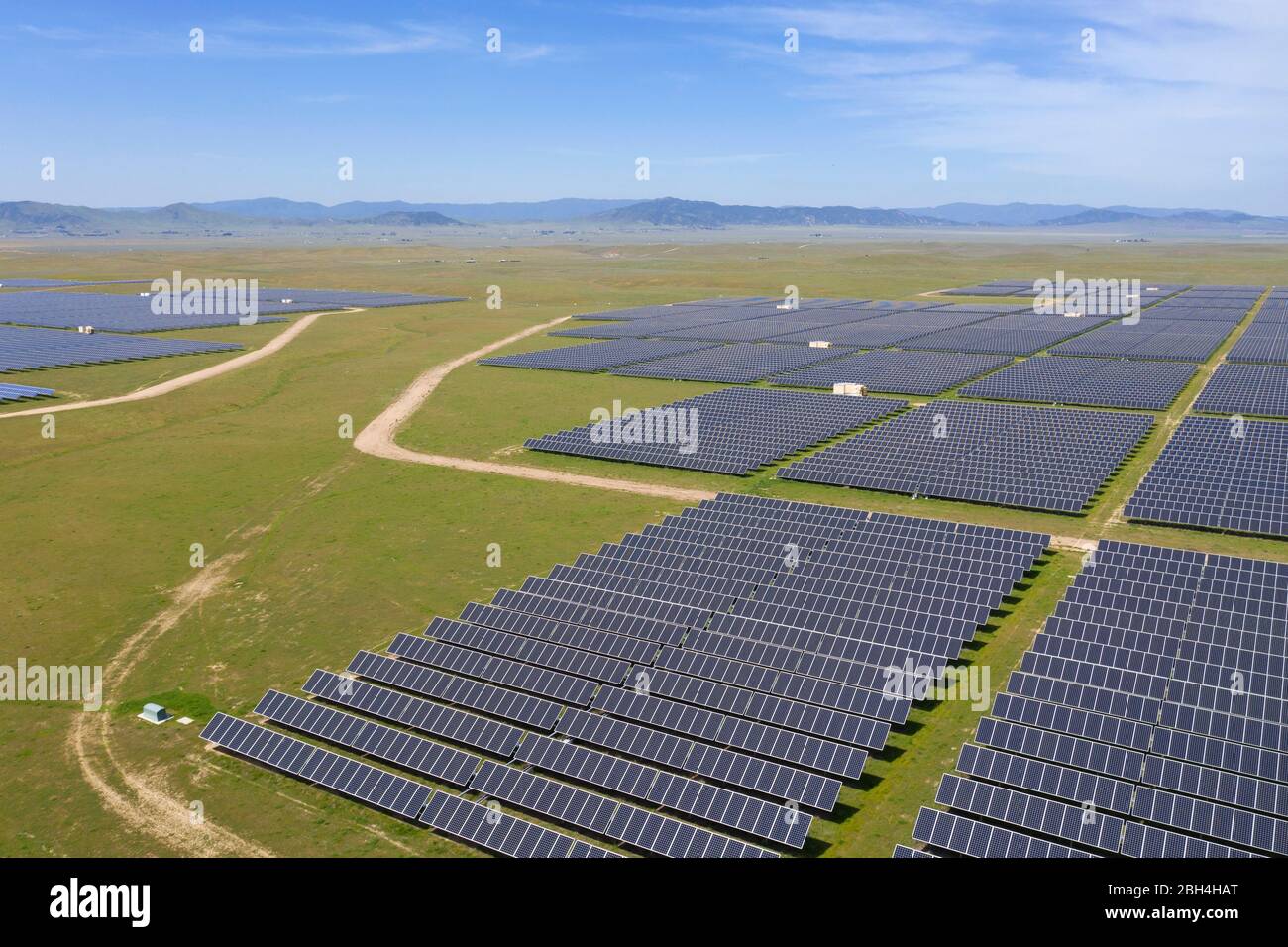 Solar pv installation hi-res stock photography and images - Alamy