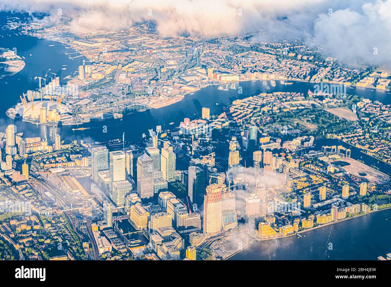Isle of dogs aerial hi-res stock photography and images - Alamy