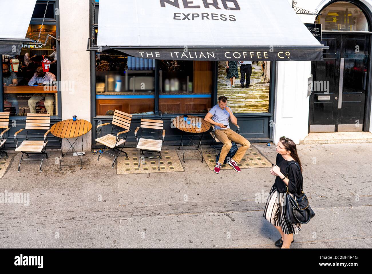 Cafe nero sign hi-res stock photography and images - Alamy