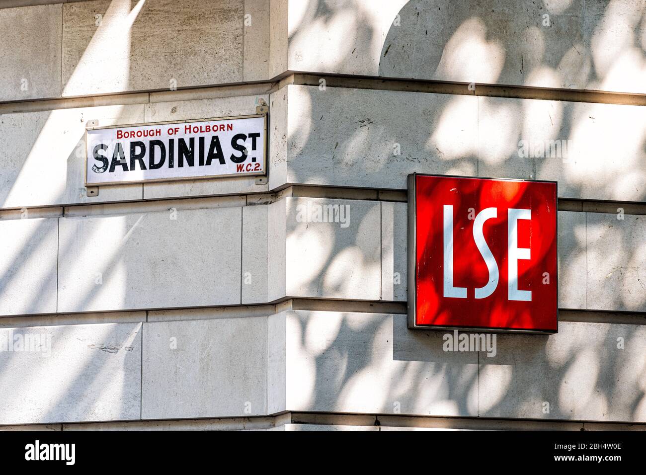 Lse symbol hi-res stock photography and images - Alamy