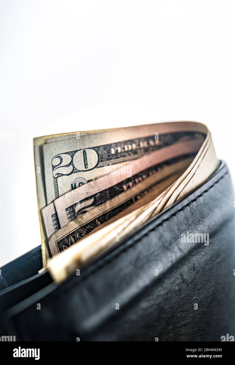 Money in wallet Stock Photo - Alamy